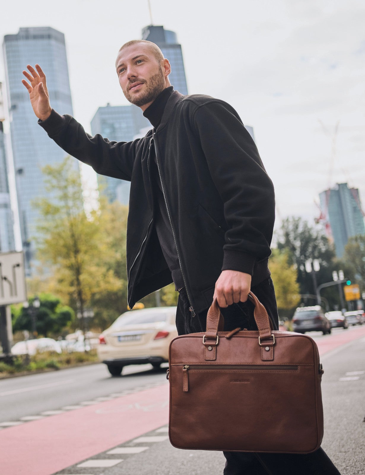 Men's handbags made of high-quality leather | DRAKENSBERG